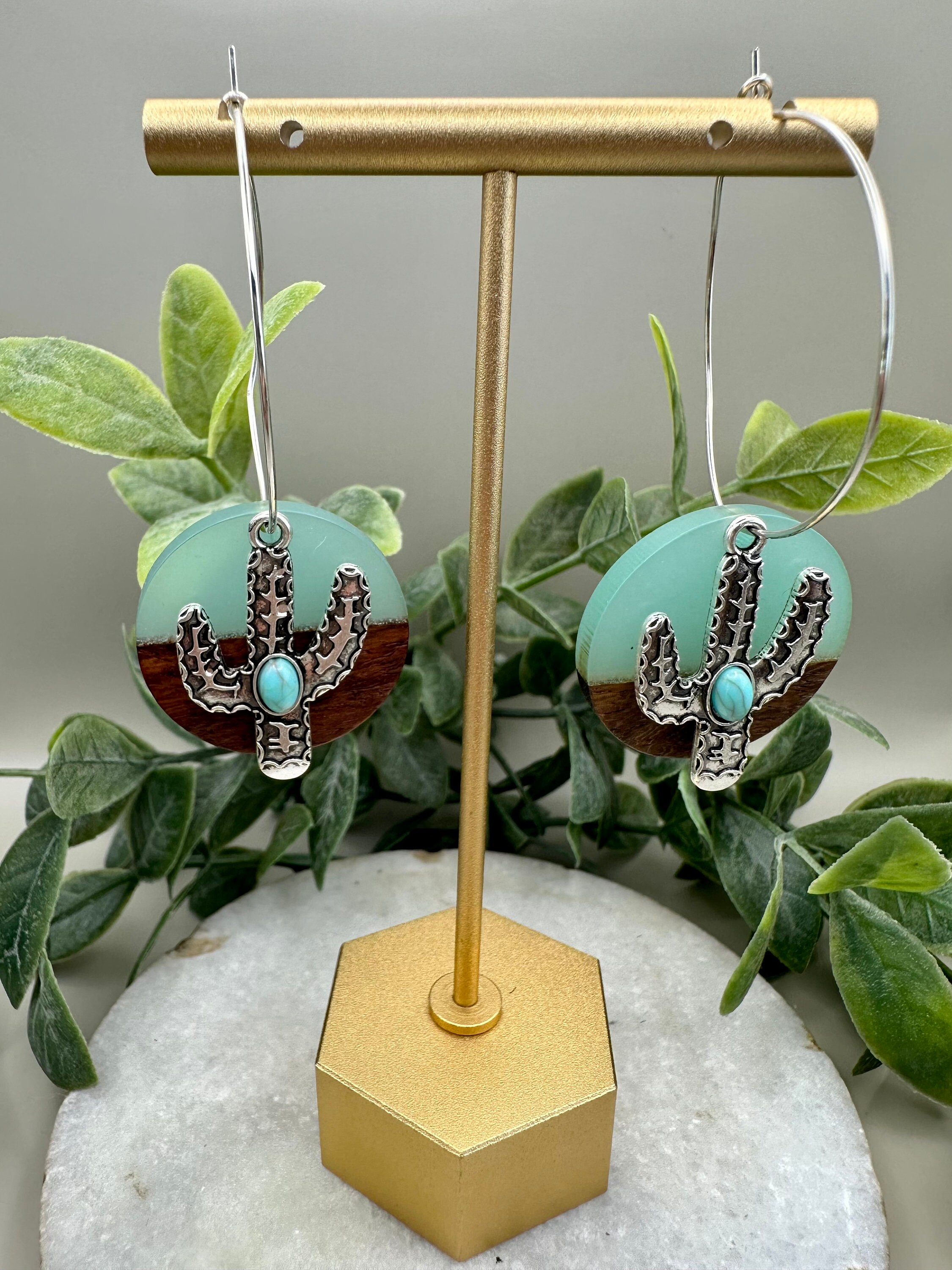 Turquoise Cactus & Blue Resin Disc - Etsy