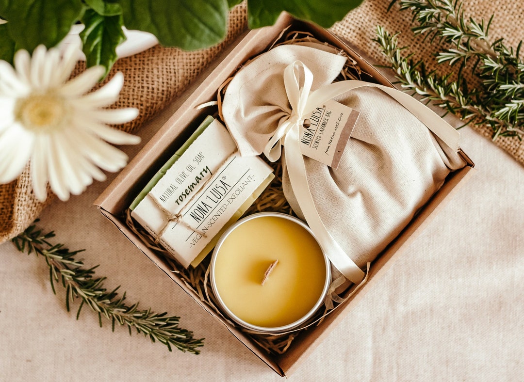 Candle Gift Box | Housewarming Gift Box | New Home Gift Box ...