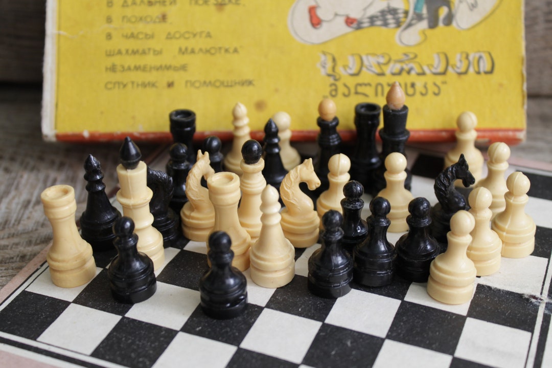 Vintage Mini Chess Set, 1983 Year Made, Vintage Chess Set With Board ...