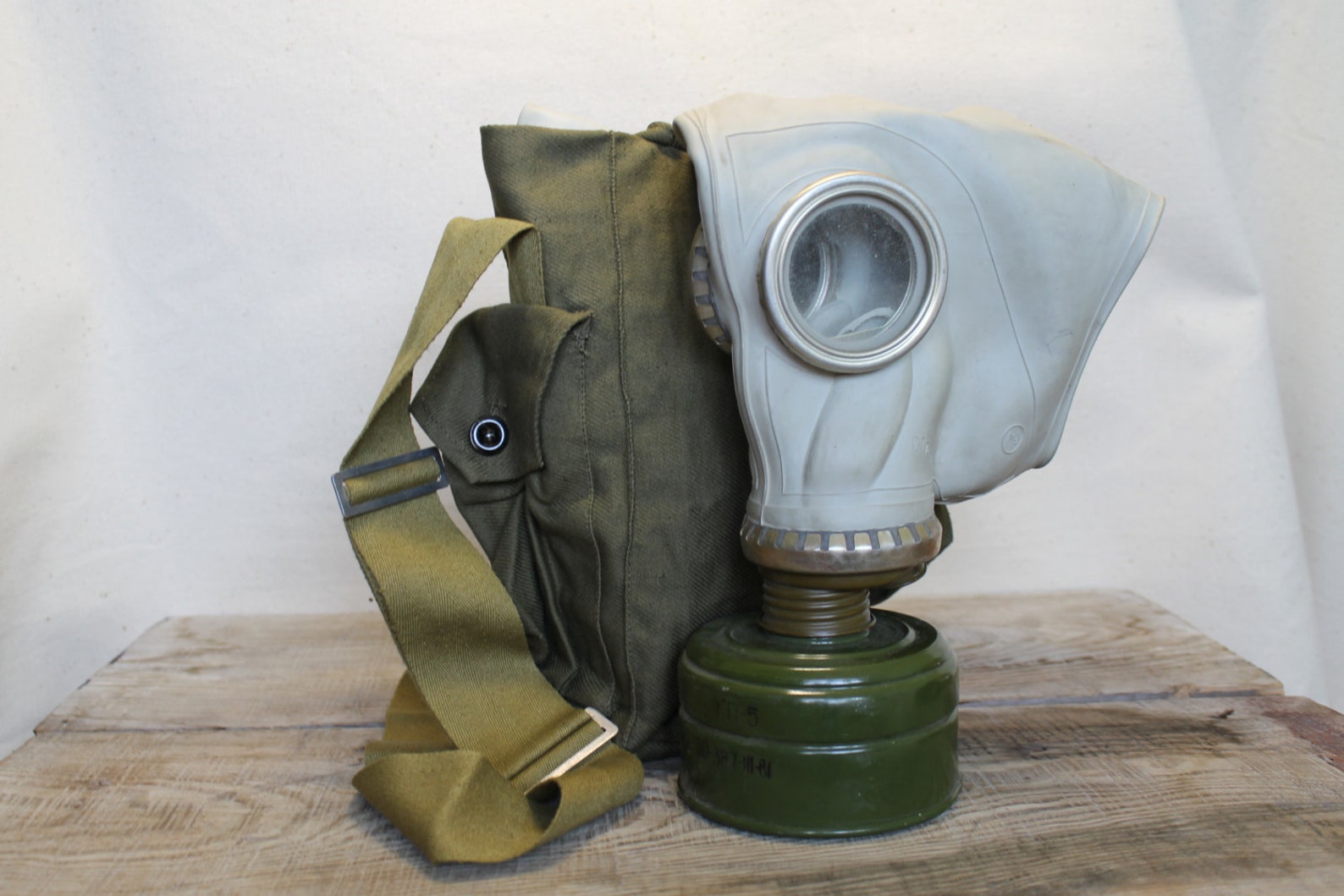Army Gas Mask With a Bag / Vintage Soviet Military Gas Mask / | Etsy
