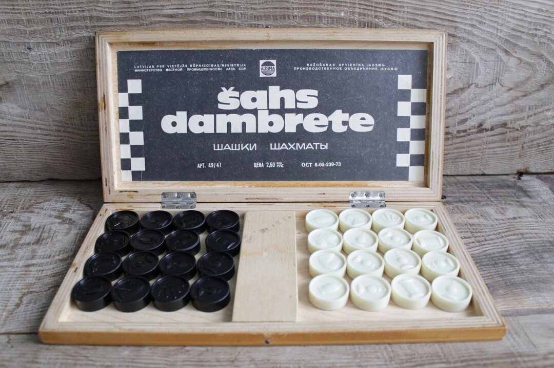 Chess and Checkers Set, Vintage Chess Set With Wooden Board and Plastic ...