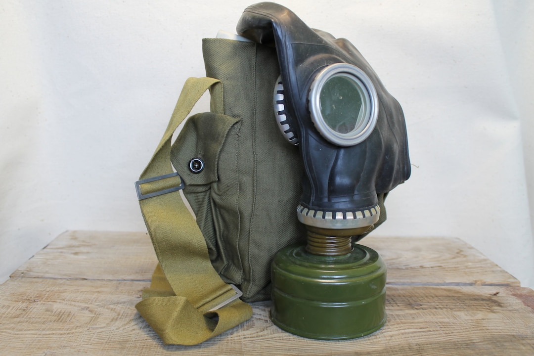 Army Gas Mask With a Bag / Vintage Soviet Military Gas Mask / Gothic ...