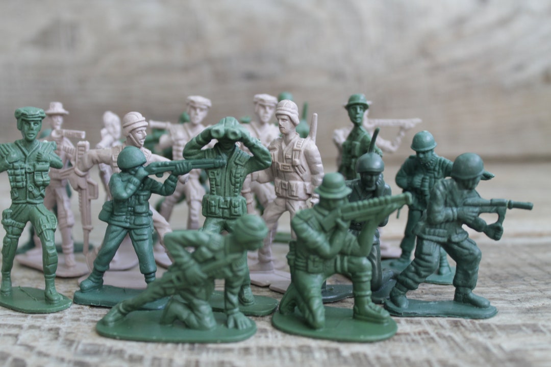 Vintage Miniature Toy Soldiers: Retro Military Figurines, Lot of 18 - Etsy