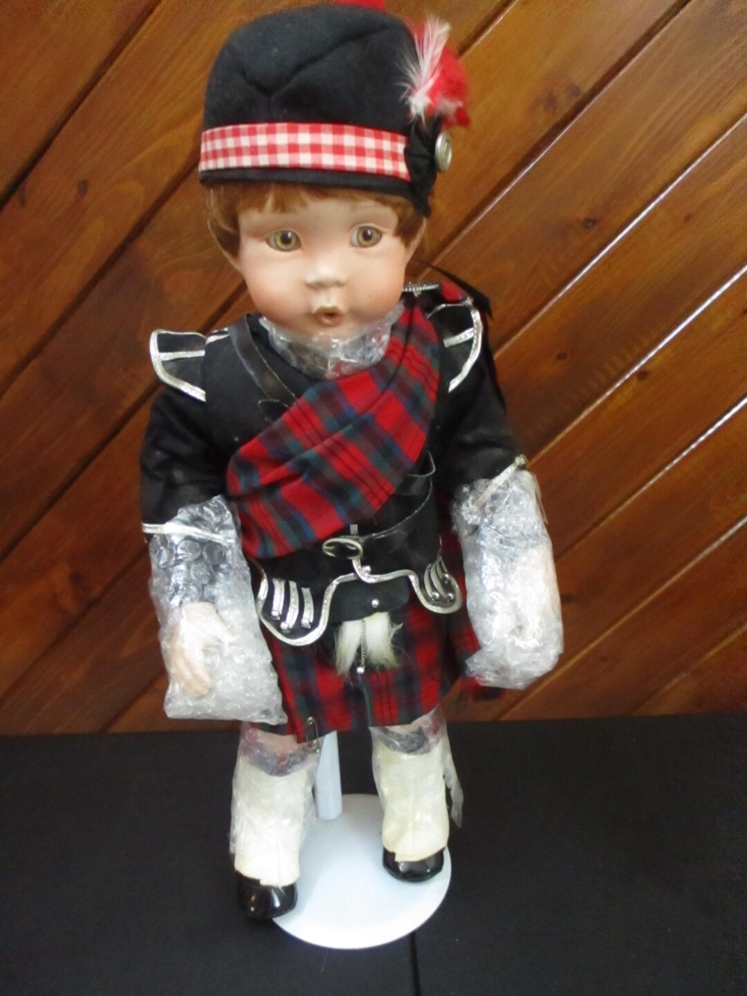 Little Scots Ian Porcelain Scottish Boy With Bagpipes in Full Tartan ...