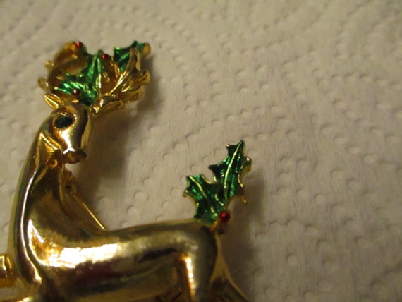 Prancing Gold-Tone Reindeer Pin w Glass Mistletoe on … - Gem