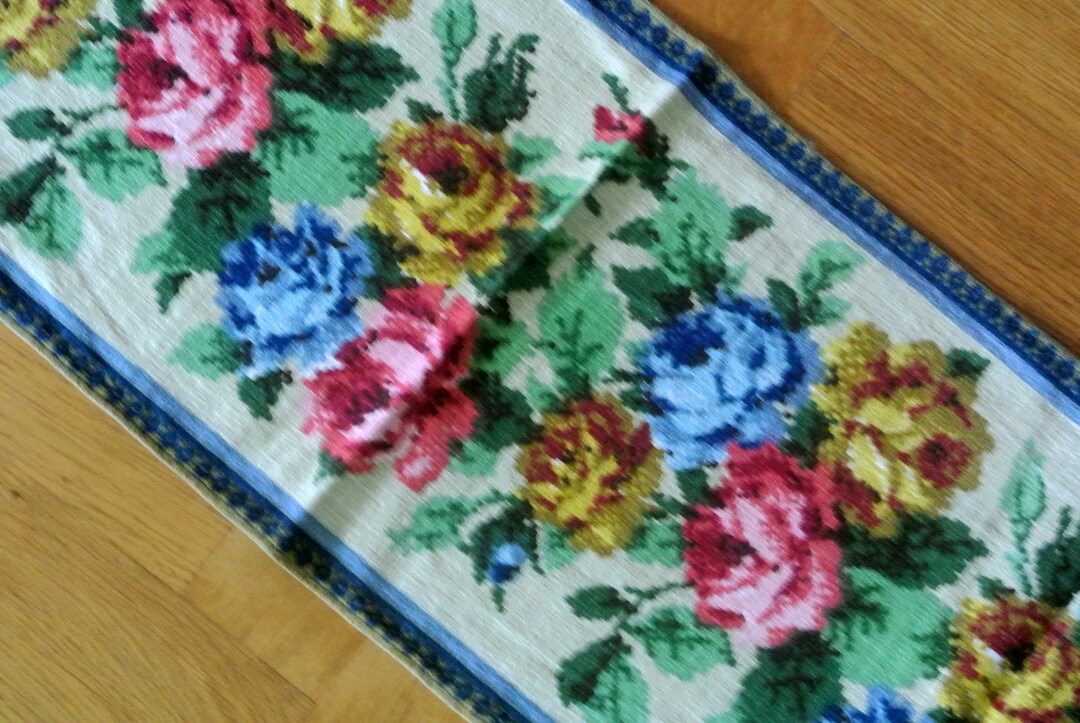 Larger Swedish Retro Vintage 1940s Cotton Design Tablecloth Runner With ...