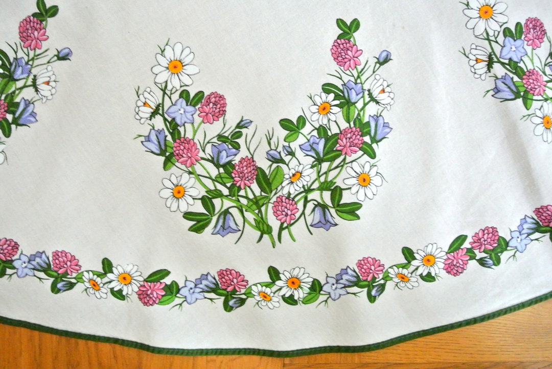 Large Vintage Swedish Cotton Tablecloth: 1980s Floral Bouquet Print - Etsy