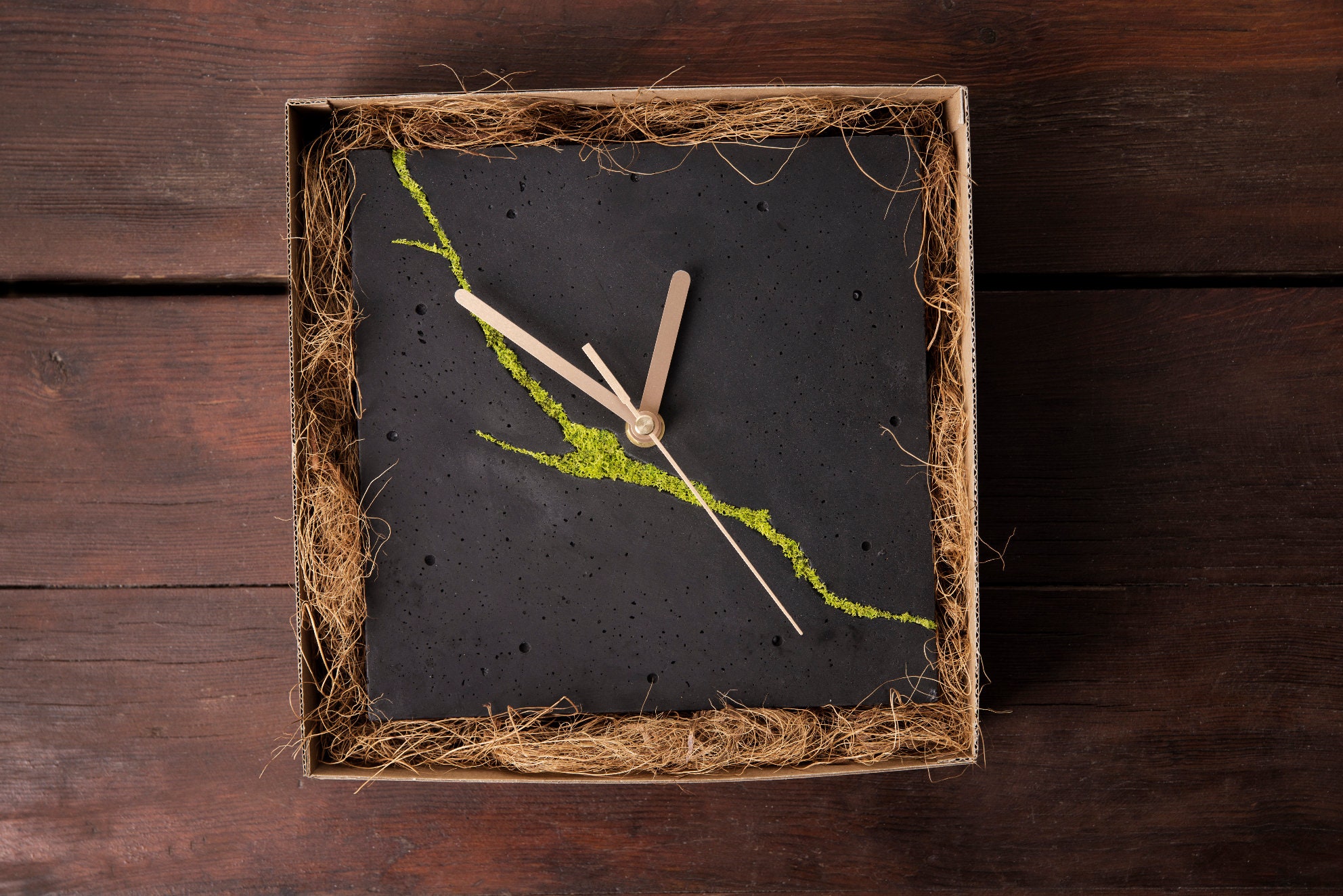 Cracked concrete square desk/wall clock with Scandinavian | Etsy