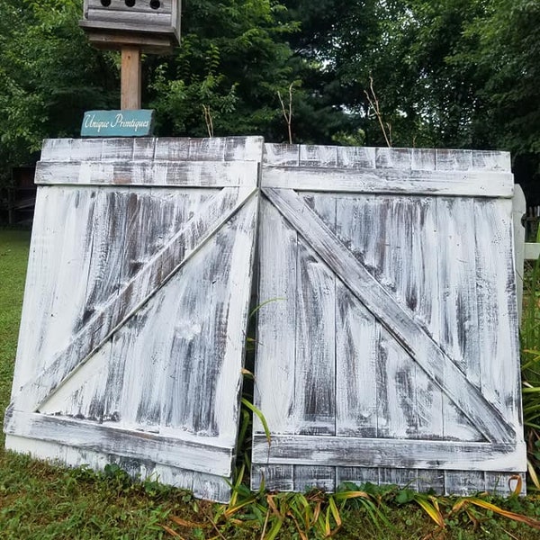 Barn Door Photo Backdrop - Etsy