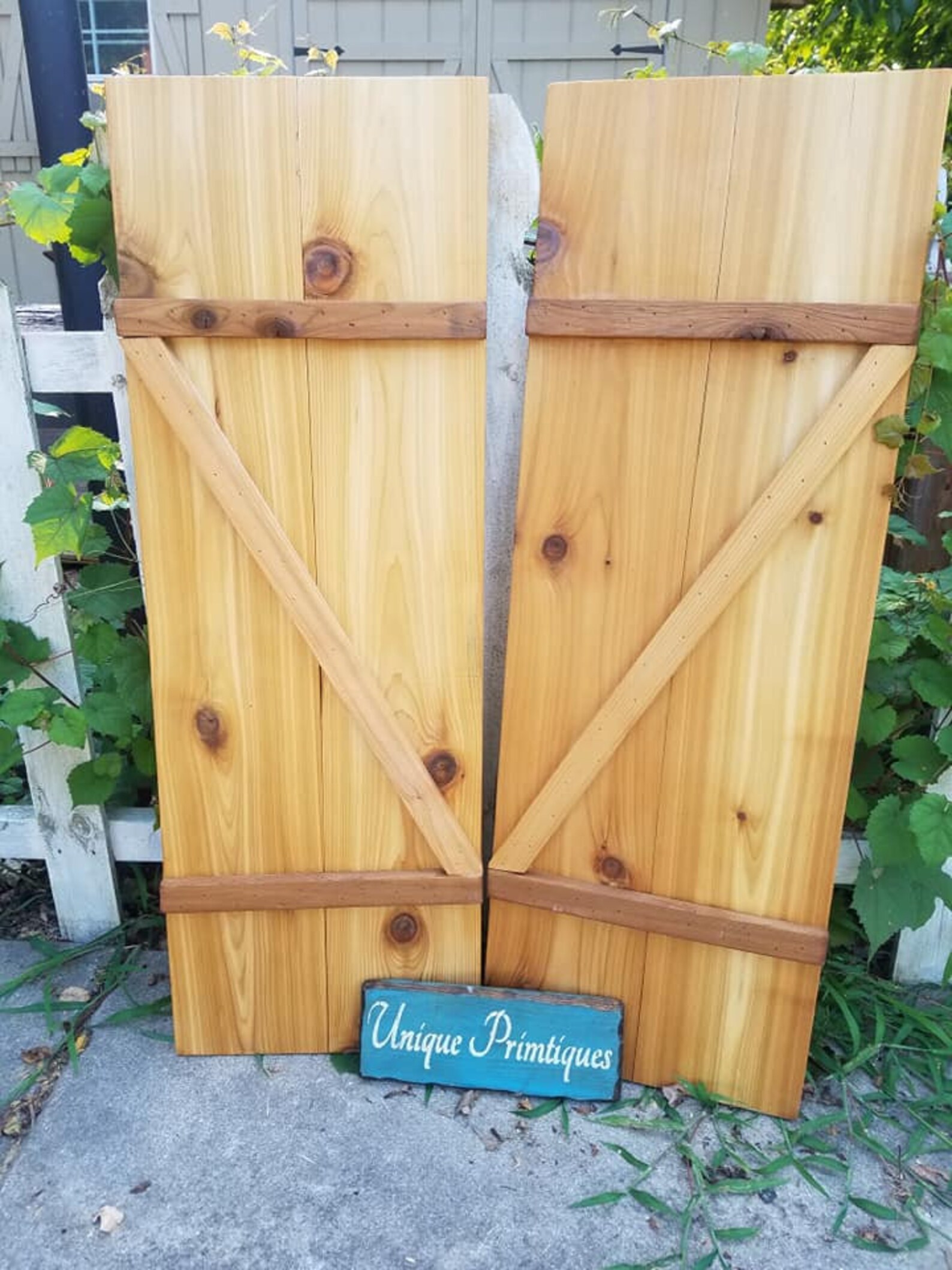 RED CEDAR SHUTTERS Farmhouse Style Rustic Farm House Wood Mini | Etsy