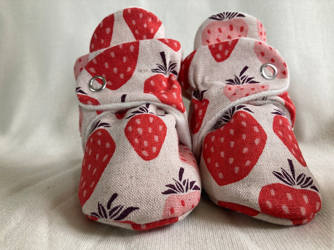 Queen of Berries Strawberry Baby Booties! - Etsy