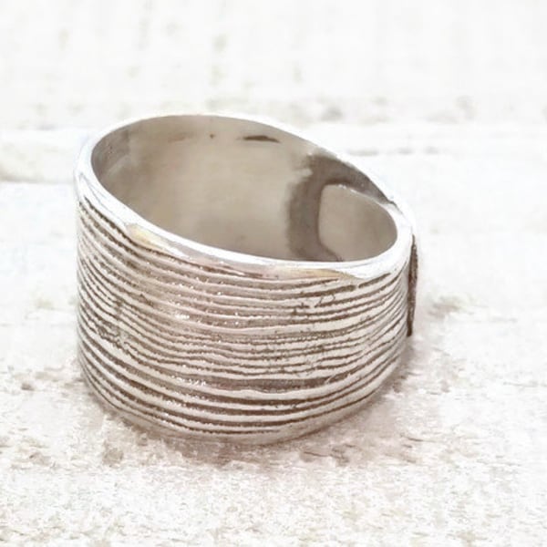 Tree Bark Ring - Etsy
