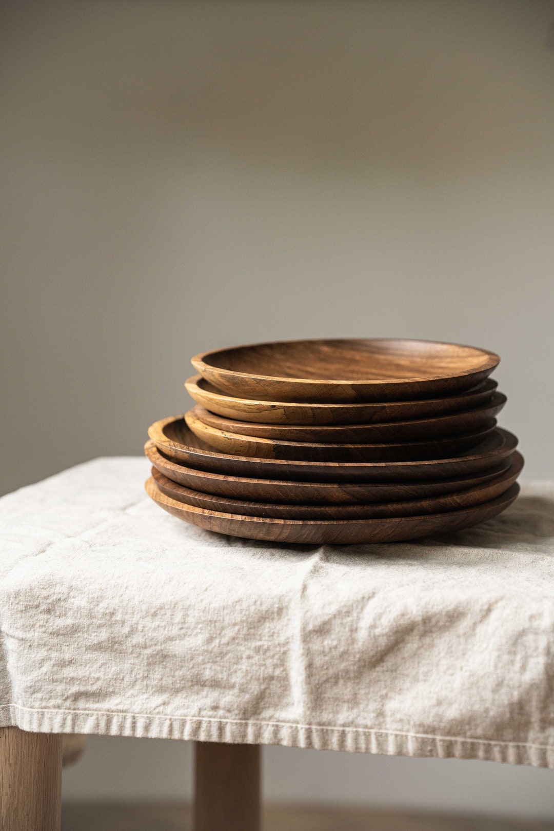 Hand-carved Walnut Wood Plate Set: Farmhouse Kitchen Decor - Etsy