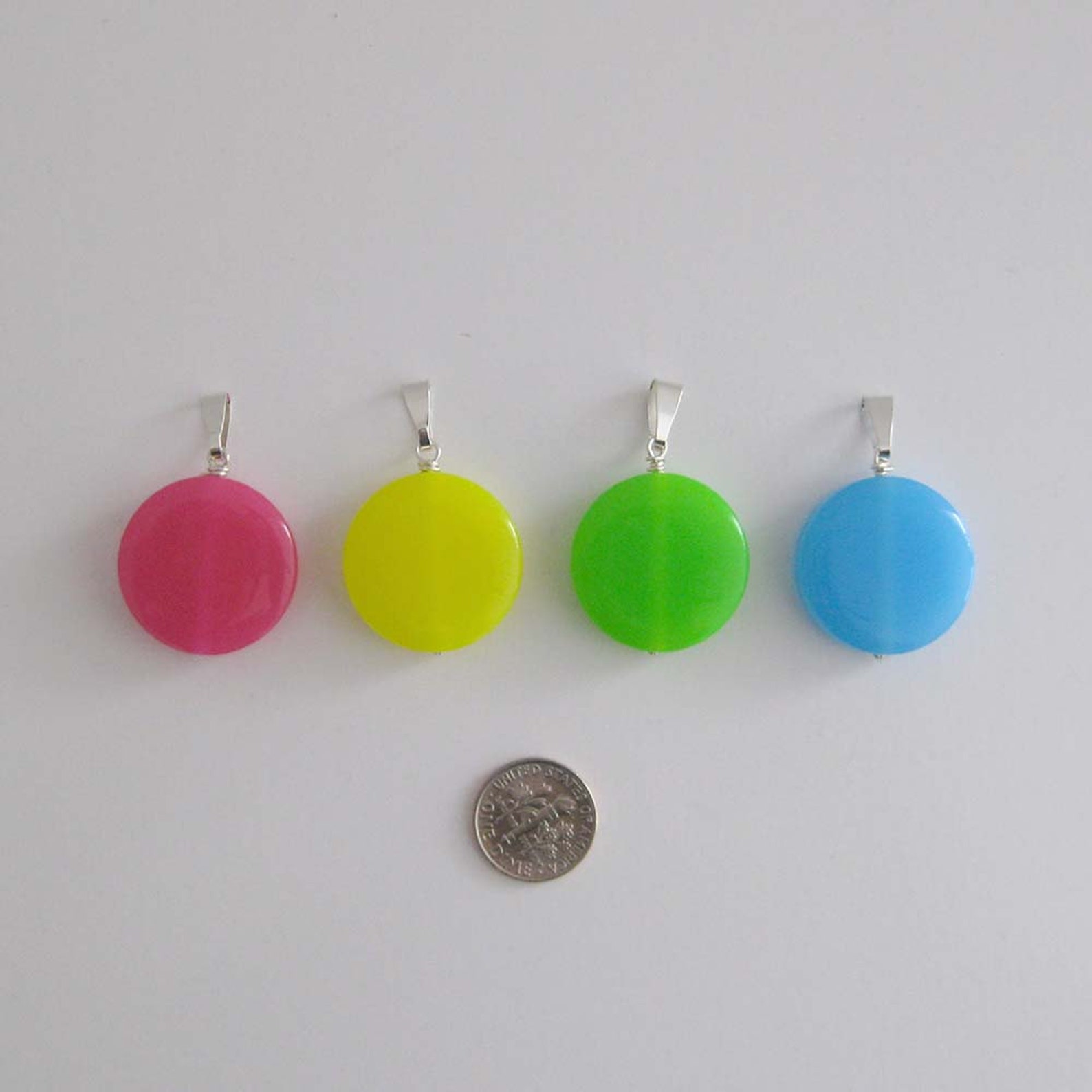 Bright Resin Circle Pendant Necklace - Etsy