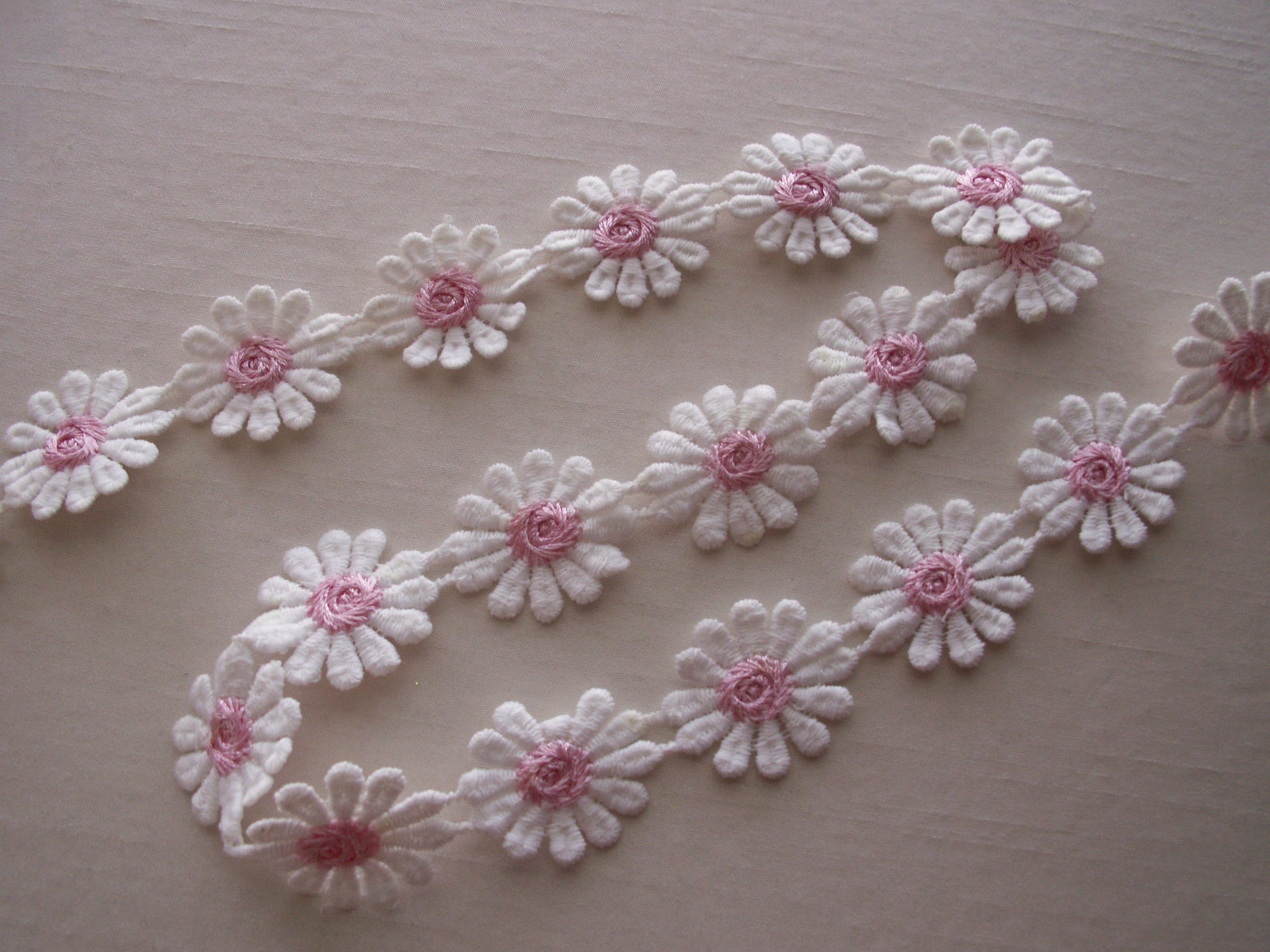 Daisy Flower Trim Pink and White Embroidered Lace Trim Daisy - Etsy