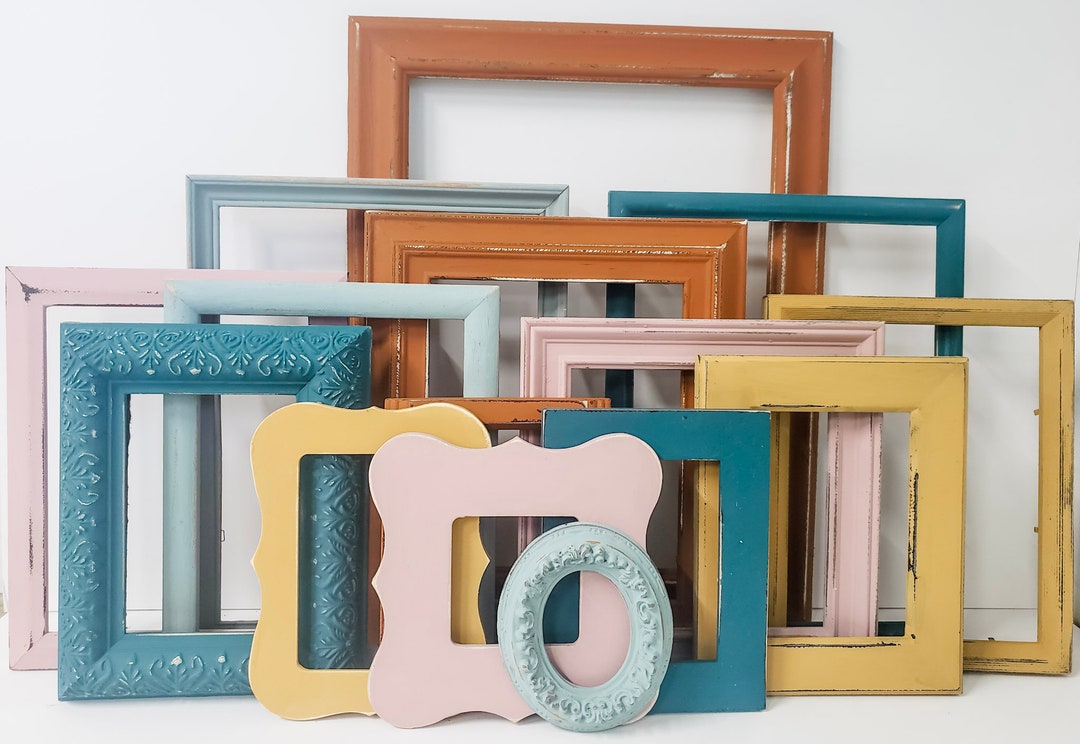 Light and Moody Picture Frames, Colorful Eclectic Style Gallery Wall ...