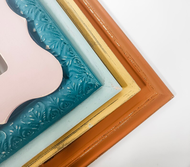 Light and Moody Picture Frames, Colorful Eclectic Style Gallery Wall ...