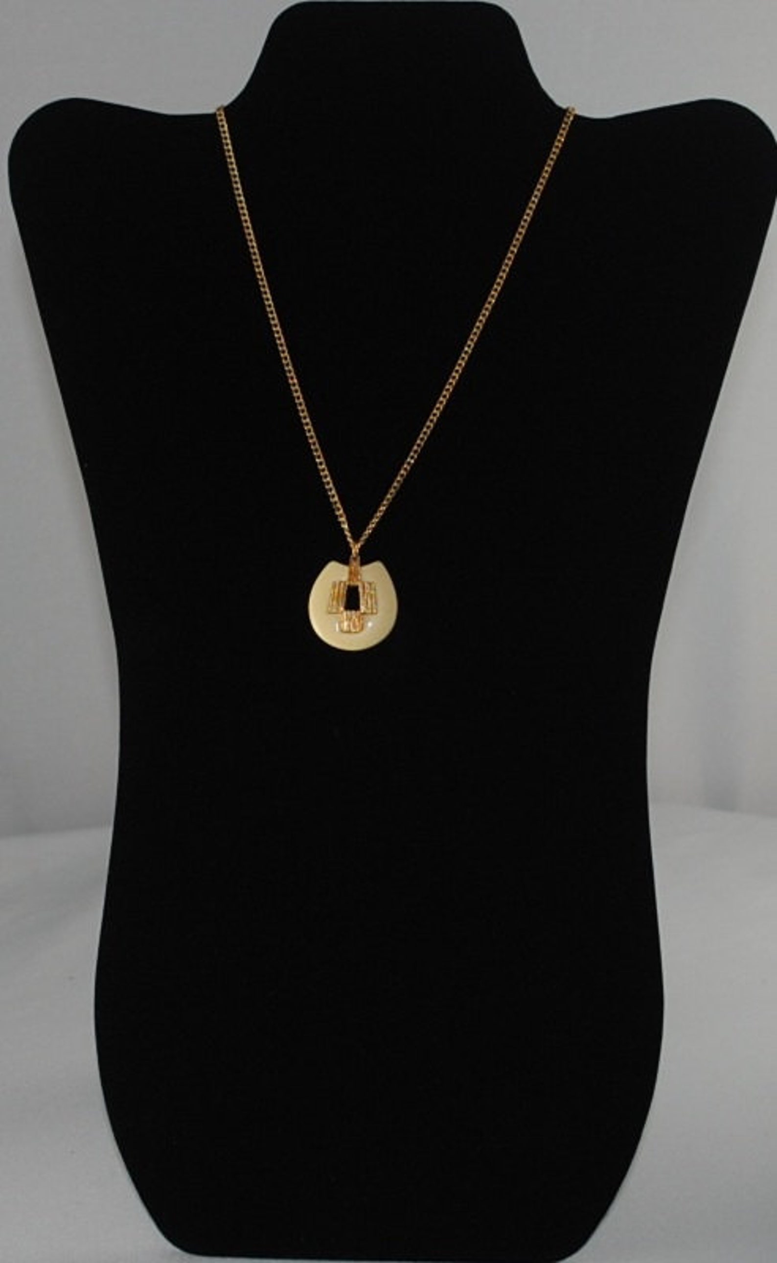 Vintage Mini Lanvin-Like Ivory Colored Resin Necklace | Etsy