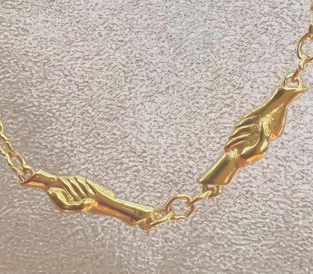 Vintage Clasped Hands Chain Claspgarten Necklace Hand-in-hand Vintage ...