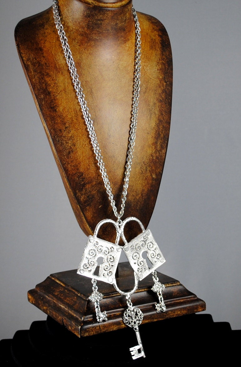 Vintage Lock and Key Necklace Pendant 1960s - Etsy