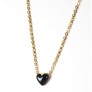 Heart Necklace Vintage Small Heart Pendant 1970s Resin Necklace - Etsy