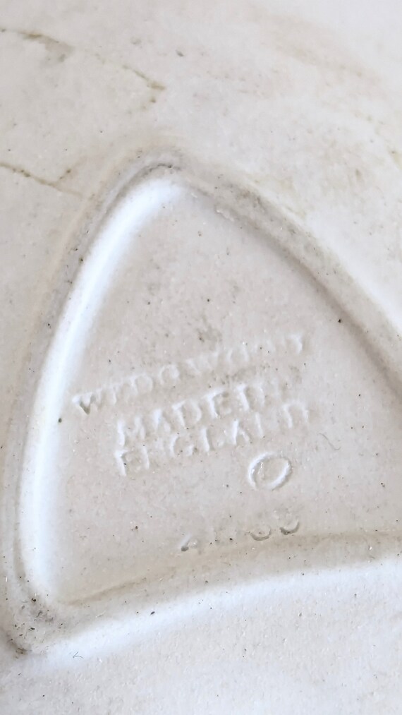 Vintage Wedgwood Dark Blue Inverted Heart-shaped Jewe… - Gem