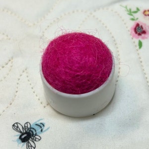 Deluxe Needle Threader Caddy - for Clover Needle Threader (accessory ...