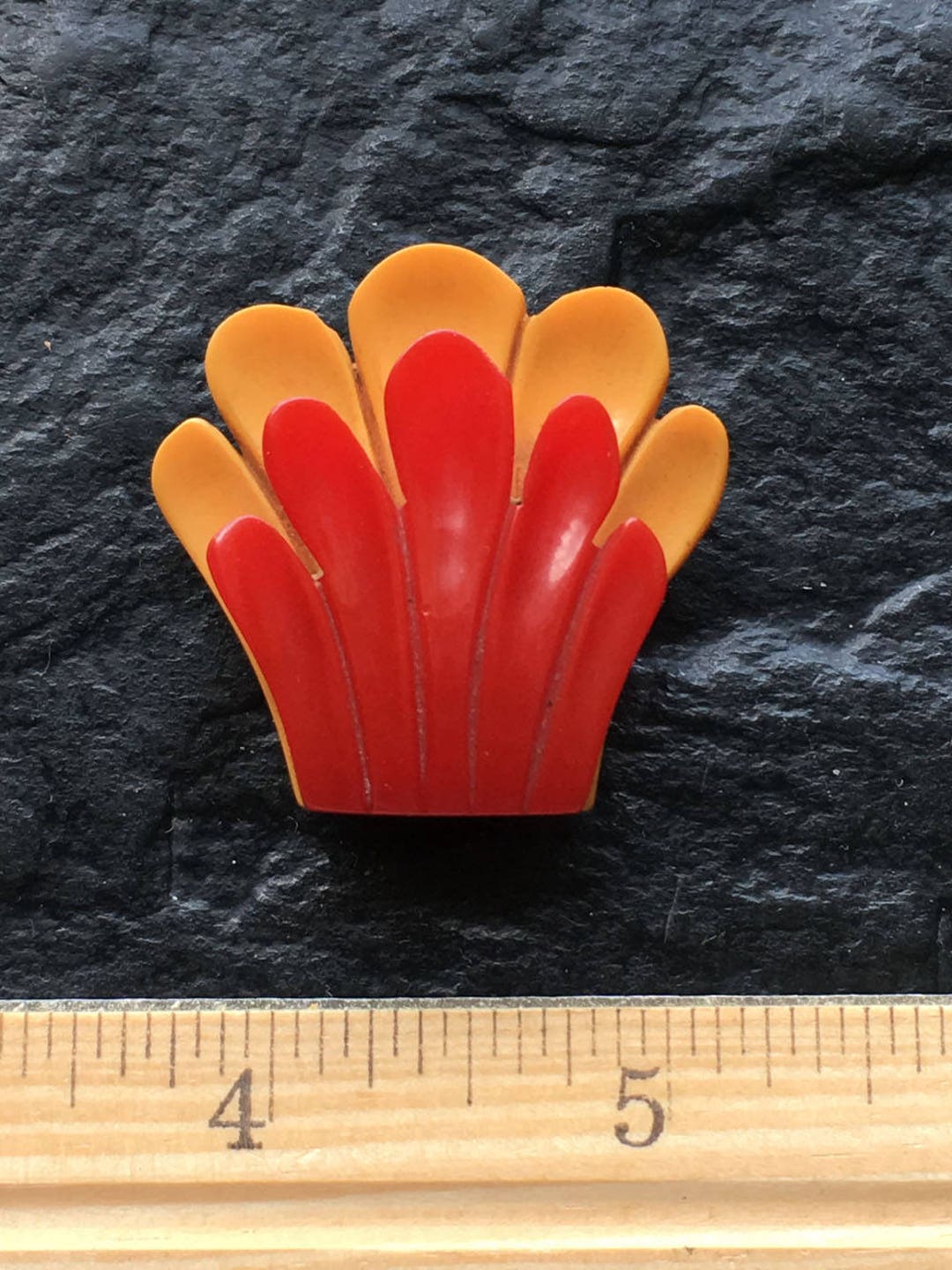 Vintage Carved Red & Butterscotch Bakelite Fur Clip // 1 1/2 Excellent ...