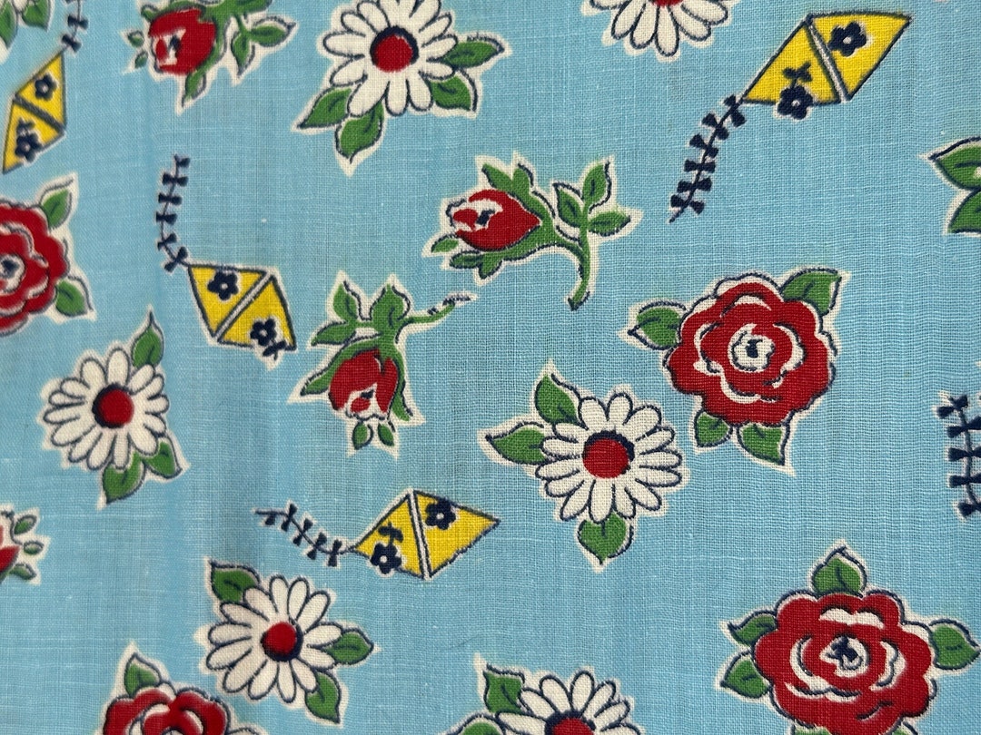 Vintage Novelty Print Cotton Fabric- Kites, Daisies & Roses // 18x35.5 ...
