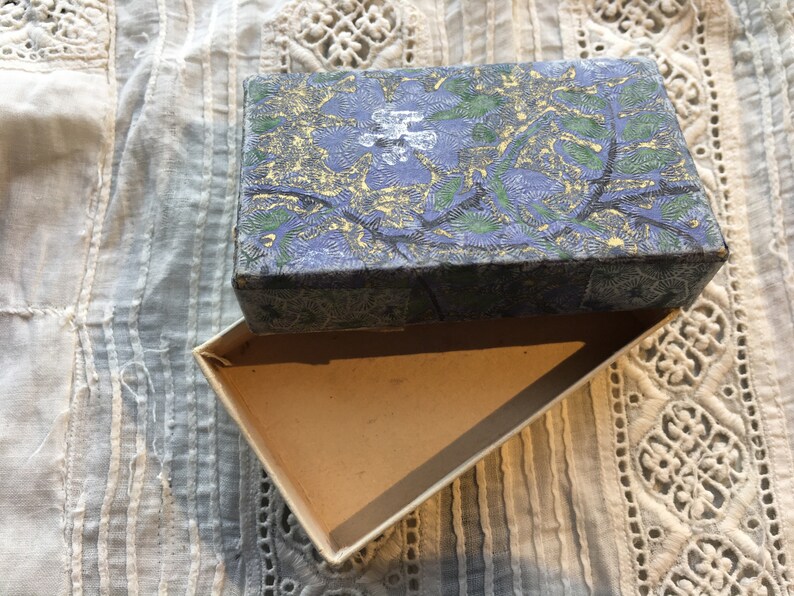 Antique Vintage Paper Box // 1.75x3 Victorian - Etsy