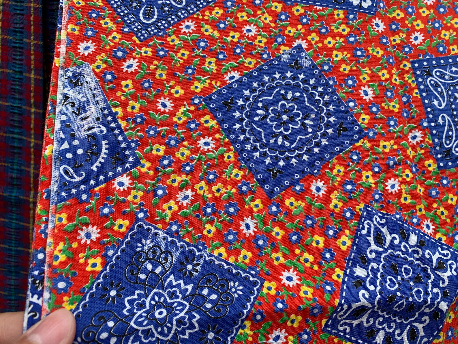 Vintage Calico and Bandana Print Cotton Fabric // 47x43 - Etsy