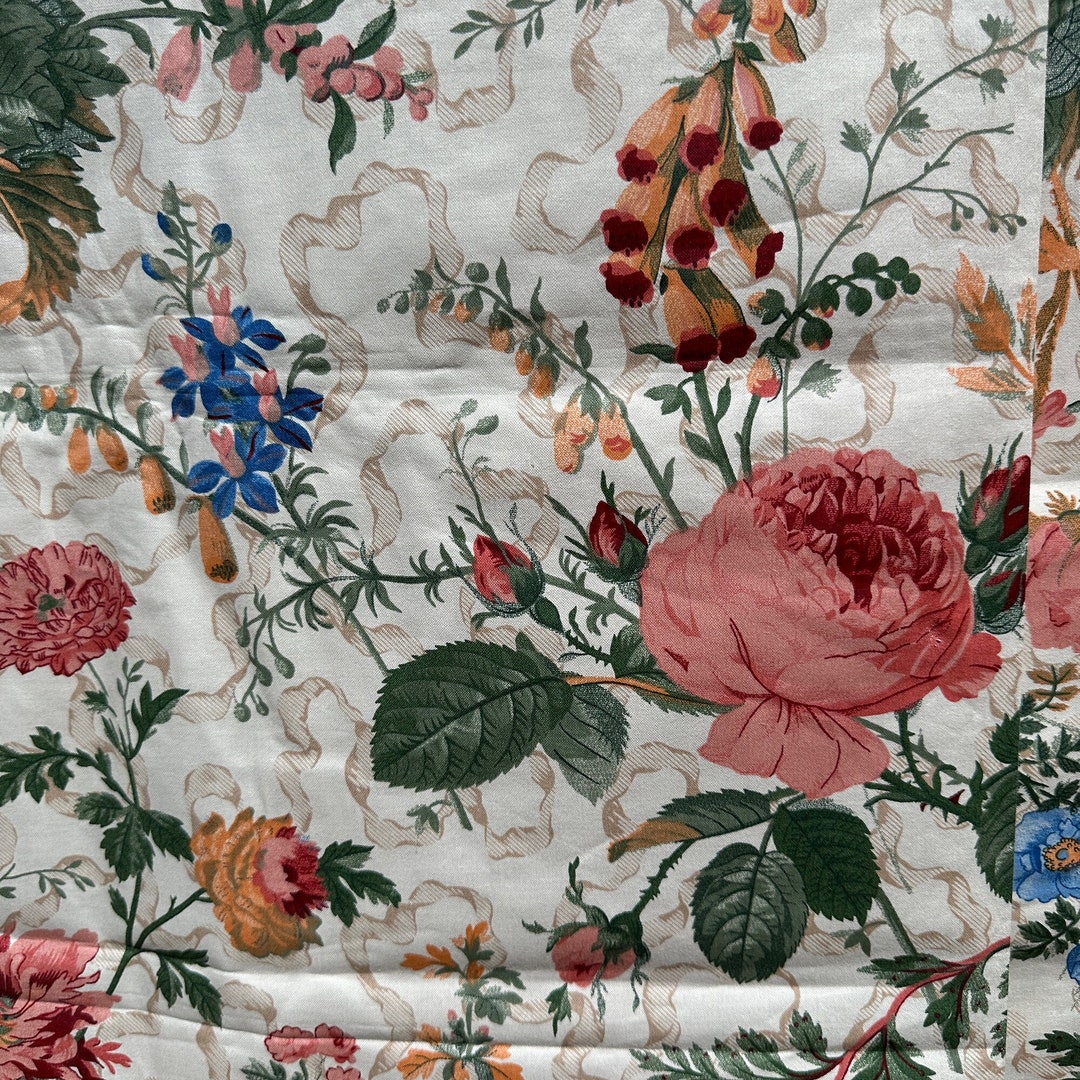 1990s Large Floral Print Polished Cotton Chintz Fabric // BTY 36x44.5 ...