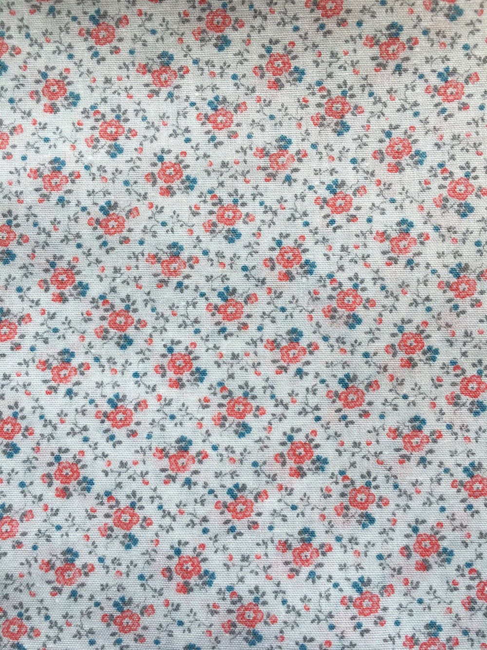 Vintage Small Print Floral Cotton Fabric // 36x45 | Etsy