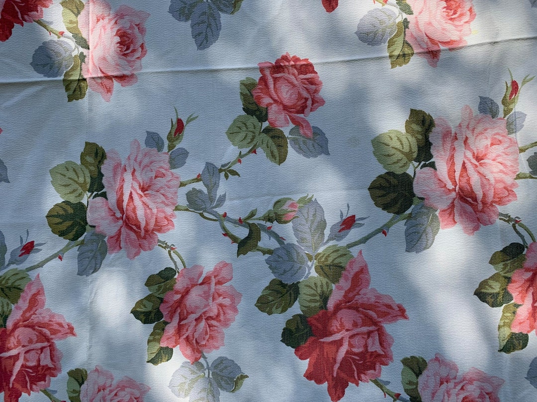 Vintage Cabbage Roses Bedspread // 96x95" > Shiny, Textured Cotton Rep ...