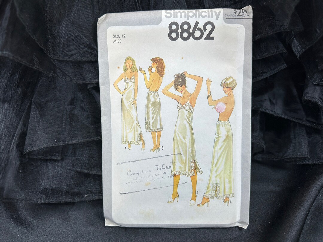 Vintage 1970s Full Slips & Half Slips Pattern // Simplicity 8862 > Sz 6 ...