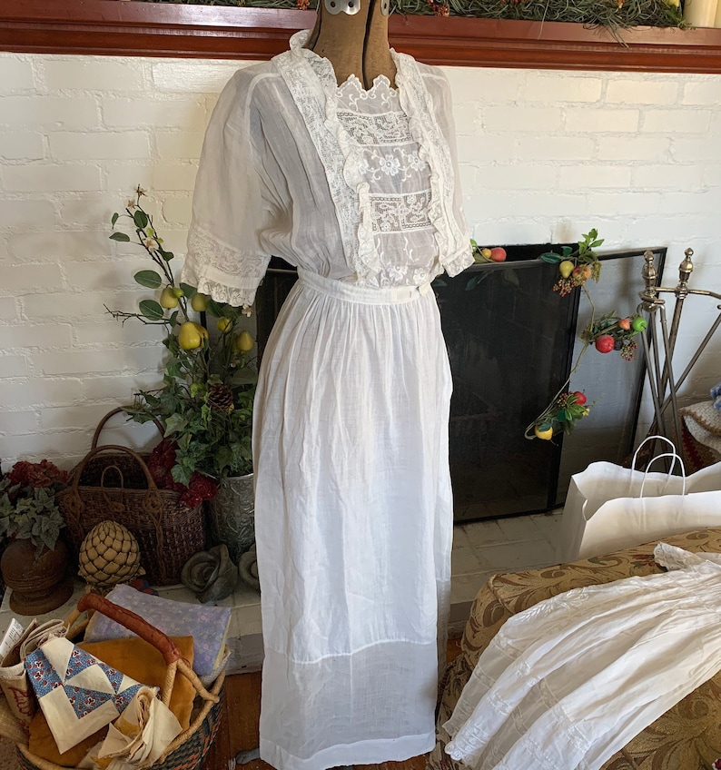 Antique Vintage Sheer White Lawn, Batiste & Lace Dress // Edwardian to ...