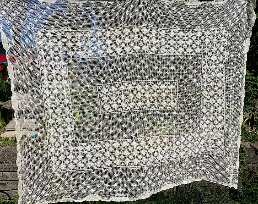 Vintage White Mondano Filet Net Lace Tablecloth // 78x60" > Beautiful ...