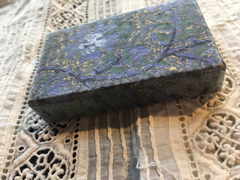 Antique Vintage Paper Box // 1.75x3 Victorian - Etsy