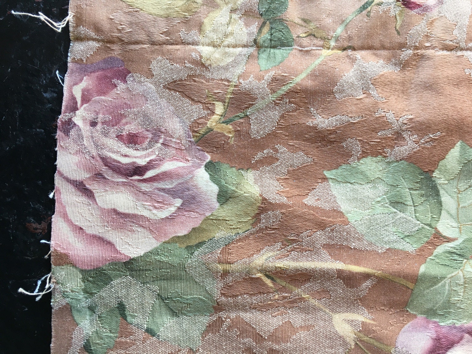 Vintage Large Cabbage Roses Valance Remnant // | Etsy