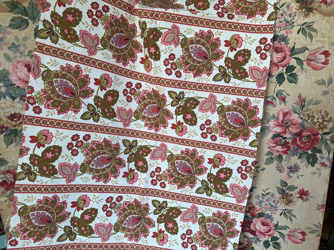 Vintage Waverly 'paisley Stripe' Jacobean Floral Fabric Remnant ...