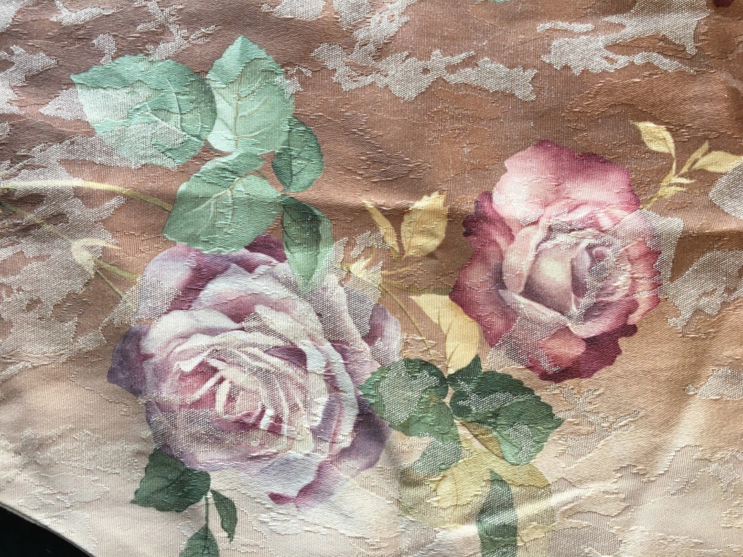 Vintage Large Cabbage Roses Valance Remnant // 22.5x22.5x15" > Scrap ...