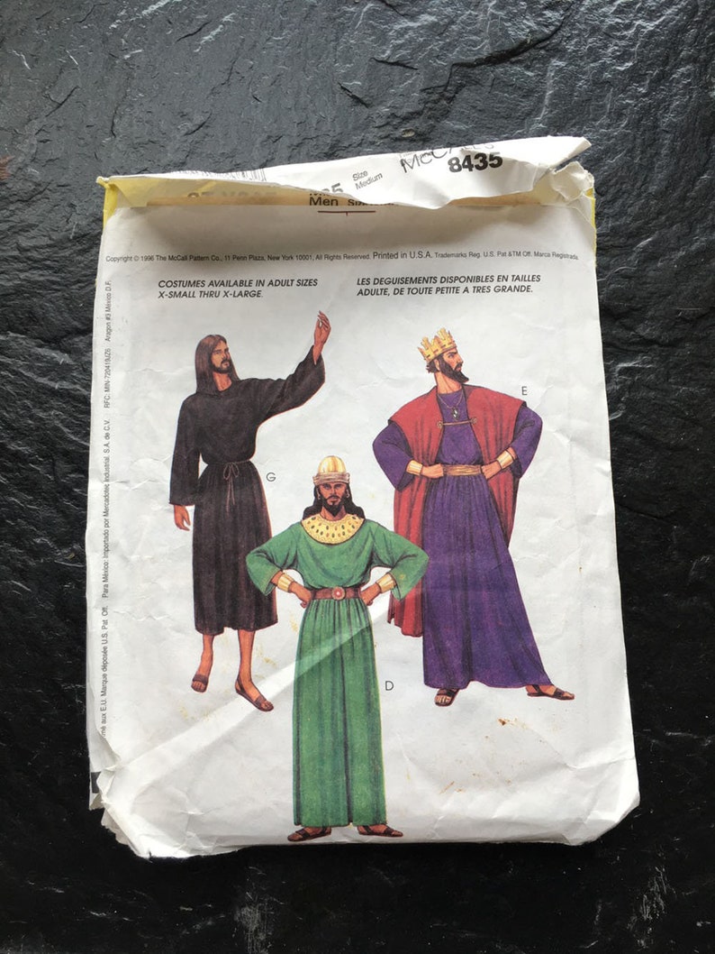Nativity Scene, Biblical Costumes Pattern // Mccall's 8435 > Size 36-38 ...