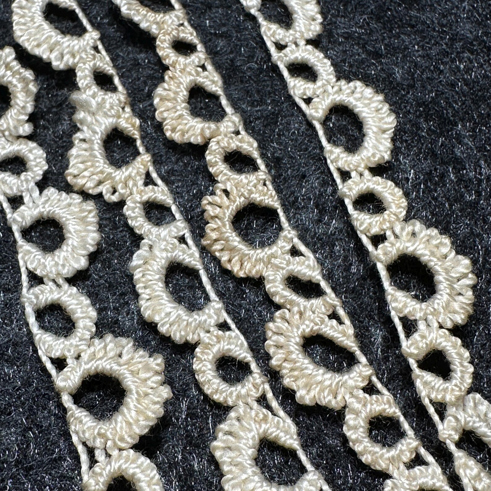 Antique Vintage Double Loop Scallop Lace Edging // 68" X 3/8" > Unused ...