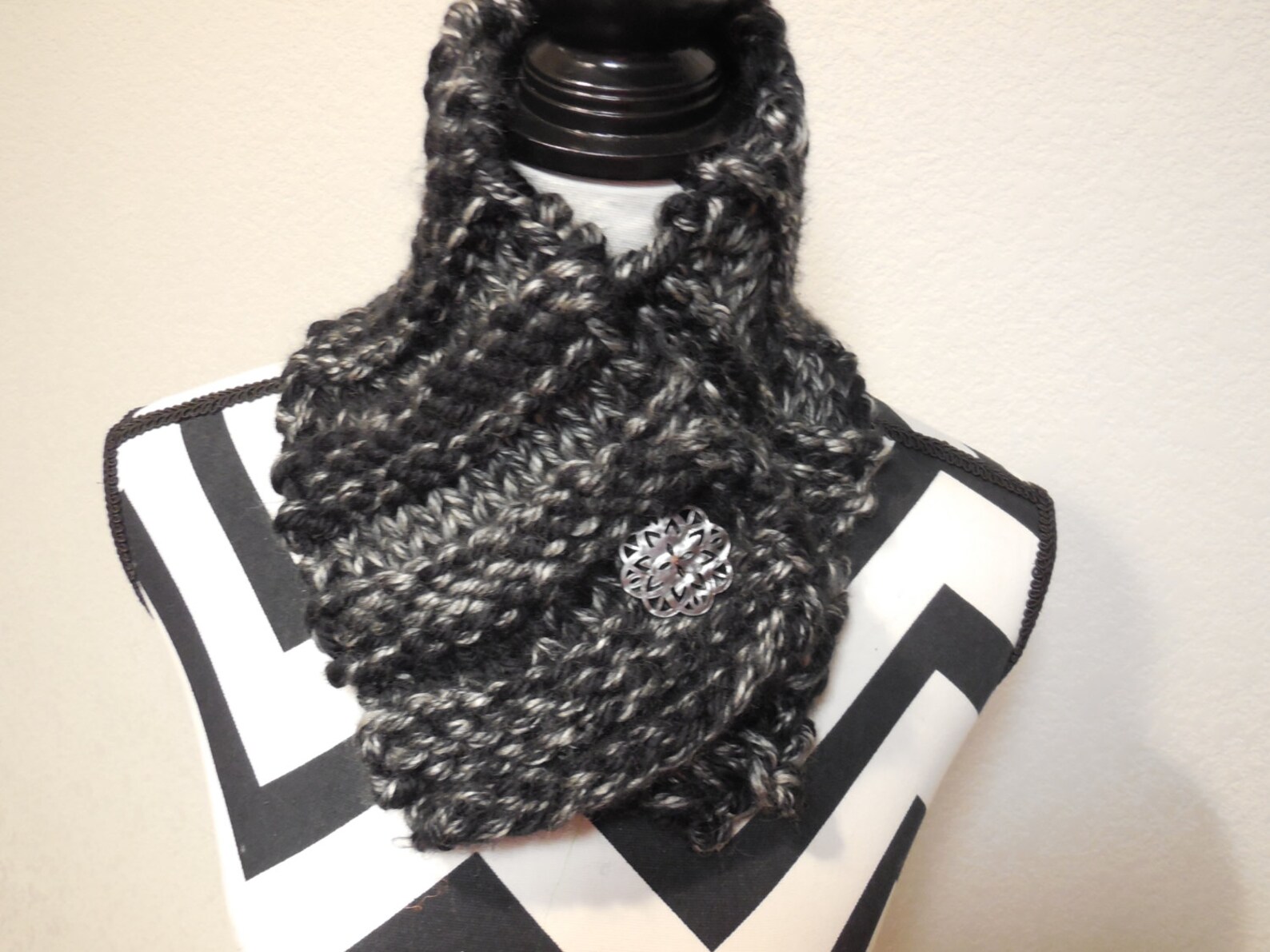 ONLY ONE Thick Winter Cowl in Black and Gray Mix - Etsy