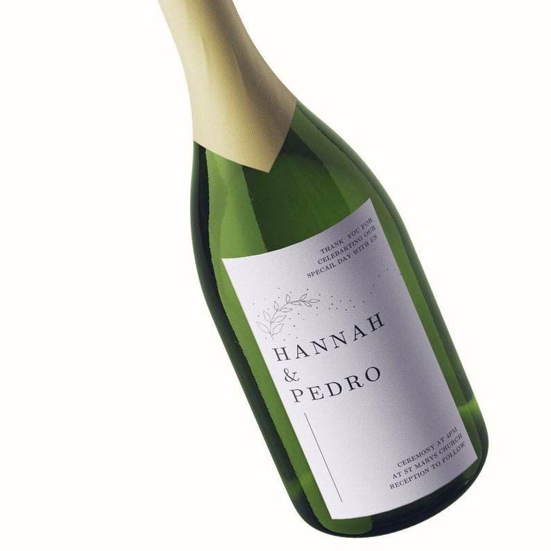 Personalized Wedding Champagne Label – Elegant Newlyweds Gift - Etsy