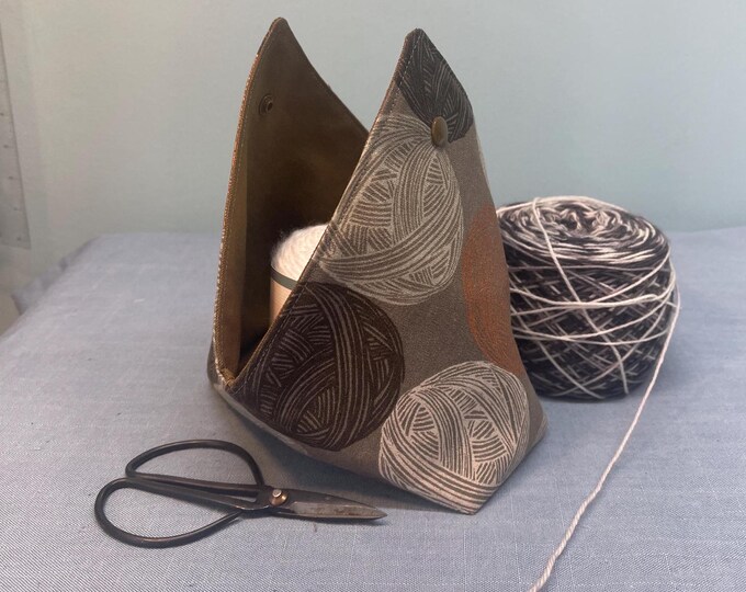 Large Yarn Keeper - Bento Style Fabric Yarn Holder - Yarn Ball Print - Etsy