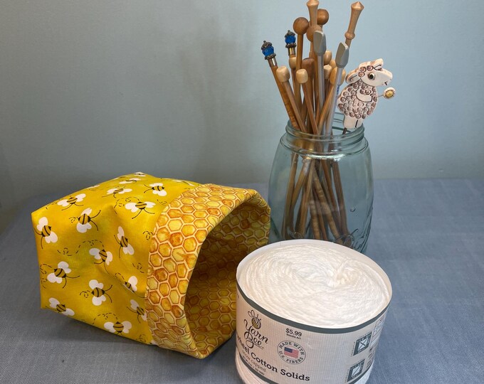 Yarn Bin - Fabric Yarn Bowl - Traveling Yarn Bowl - Bee Print Fabric - Etsy