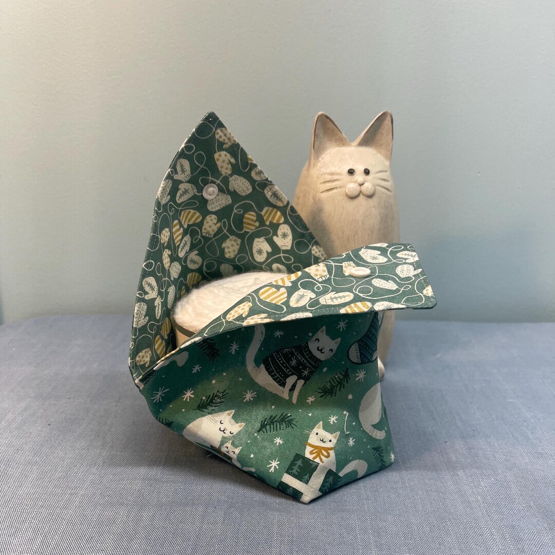 Large Yarn Keeper Bento Style Yarn Holder Holiday Cat Print - Etsy