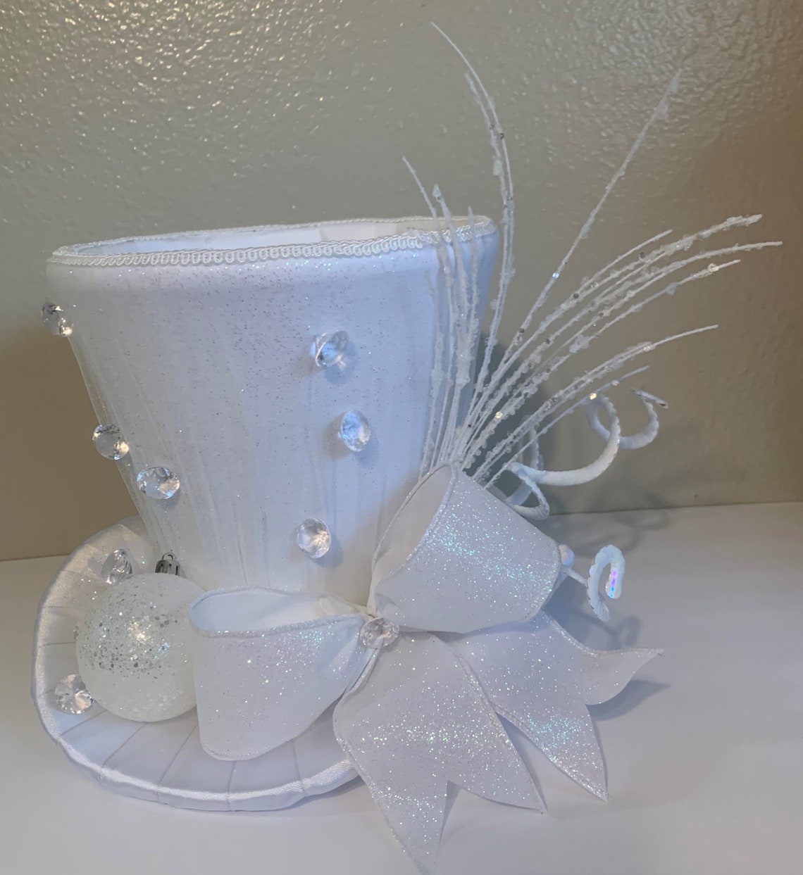 Iridescent White Tree Topper White Top Hat Christmas Tree - Etsy