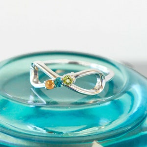 Personalized Infinity Birthstone Ring Birthstones for Family Mother or ...